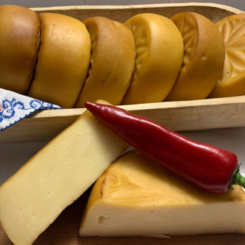 CAȘCAVAL AFUMAT - Gust Autentic